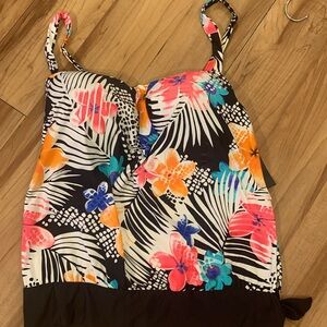 Coco Reef | Swim | Nwt Coco Reef Bandini Swim Top | Poshmark